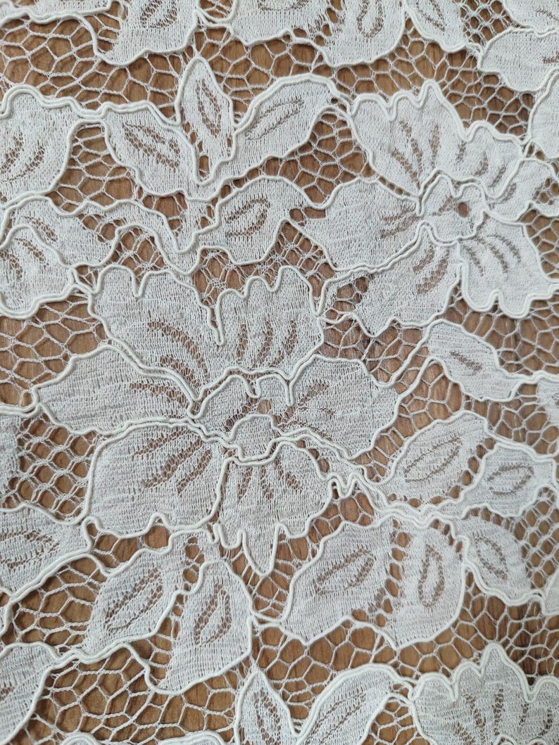 Ivory Tulle Lace Fabric With Floral Embroidery per Meter for Wedding ...