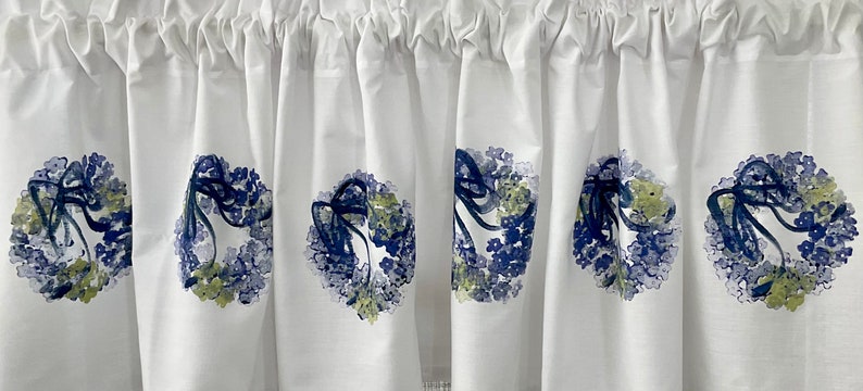 Blue Wreath Valance - Etsy