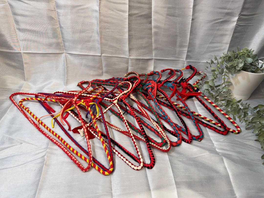 Braided Fabric Hangers Set – Vintage Colorful Closet Organization - Etsy