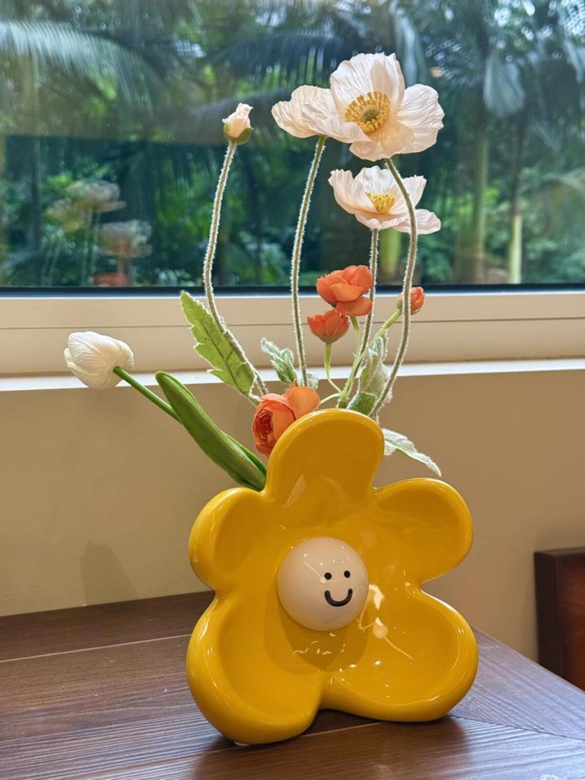 Smiley Face Flower Vase, Funky Ceramic Vase, Yellow Floral Centerpiece ...