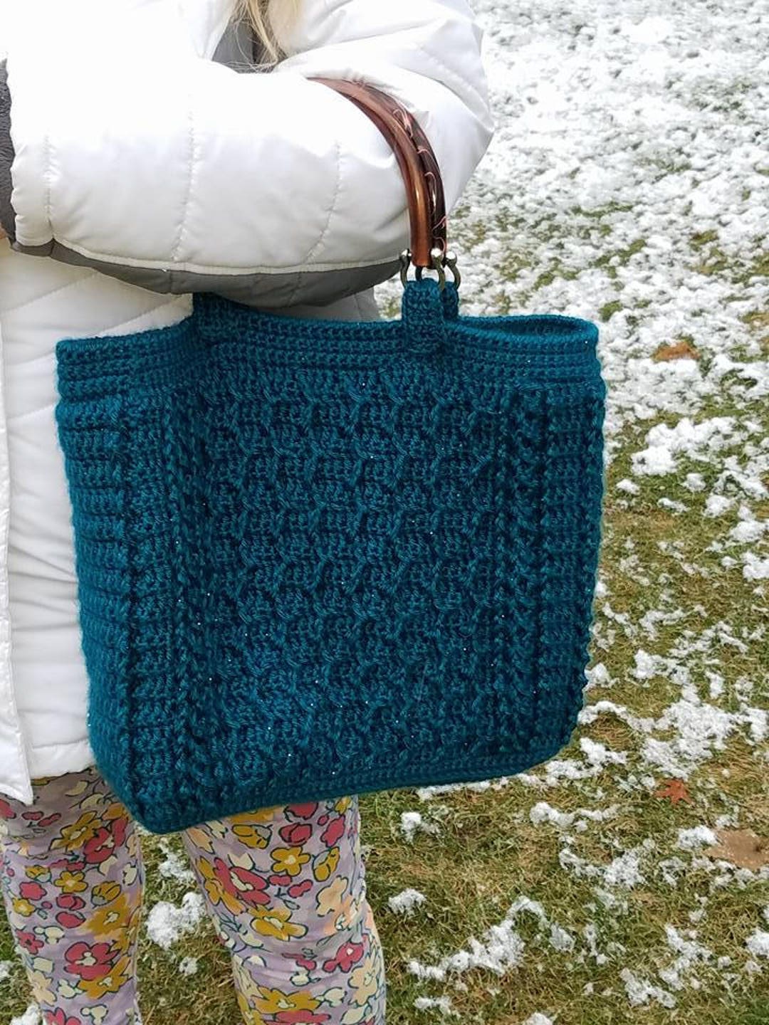 Cabled Zig Zag Bag Crochet Pattern: Textured Chevron Purse (PDF ...