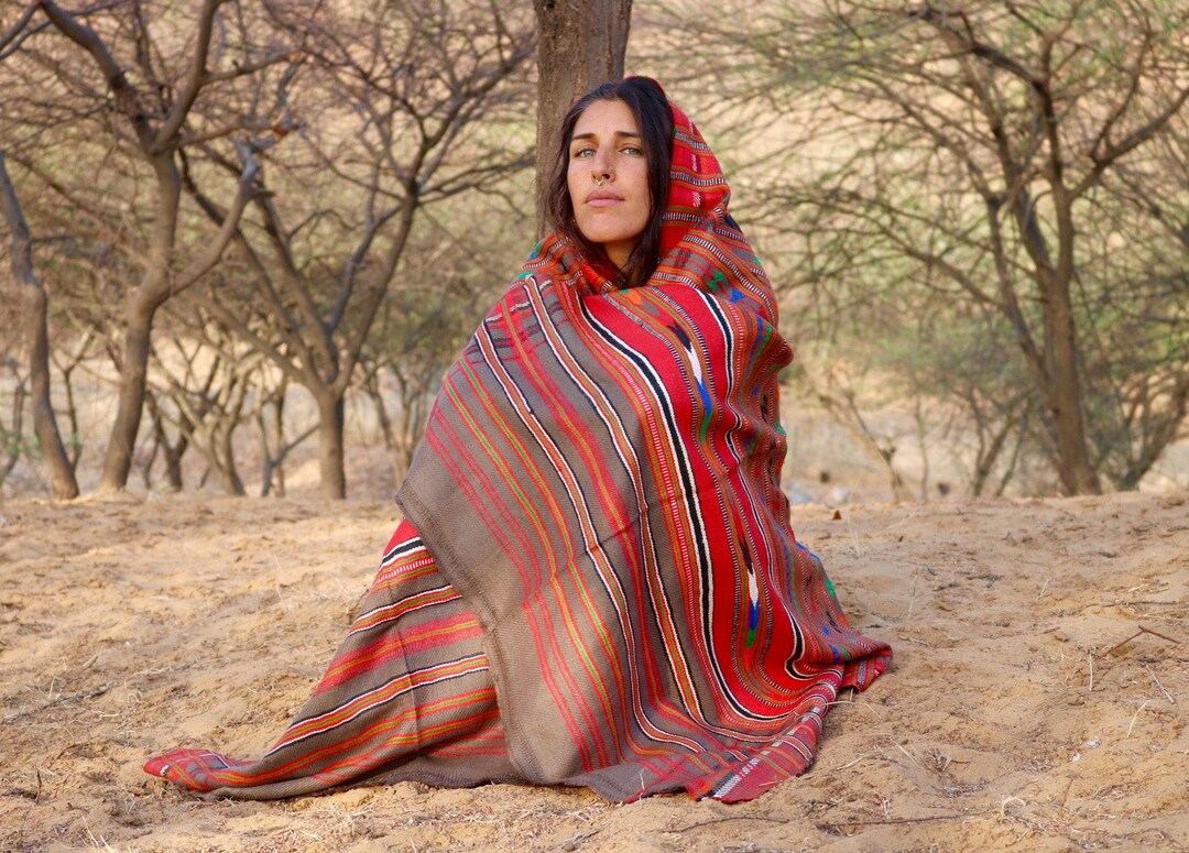 Rajasthani Handloom Pattu Shawl - Etsy