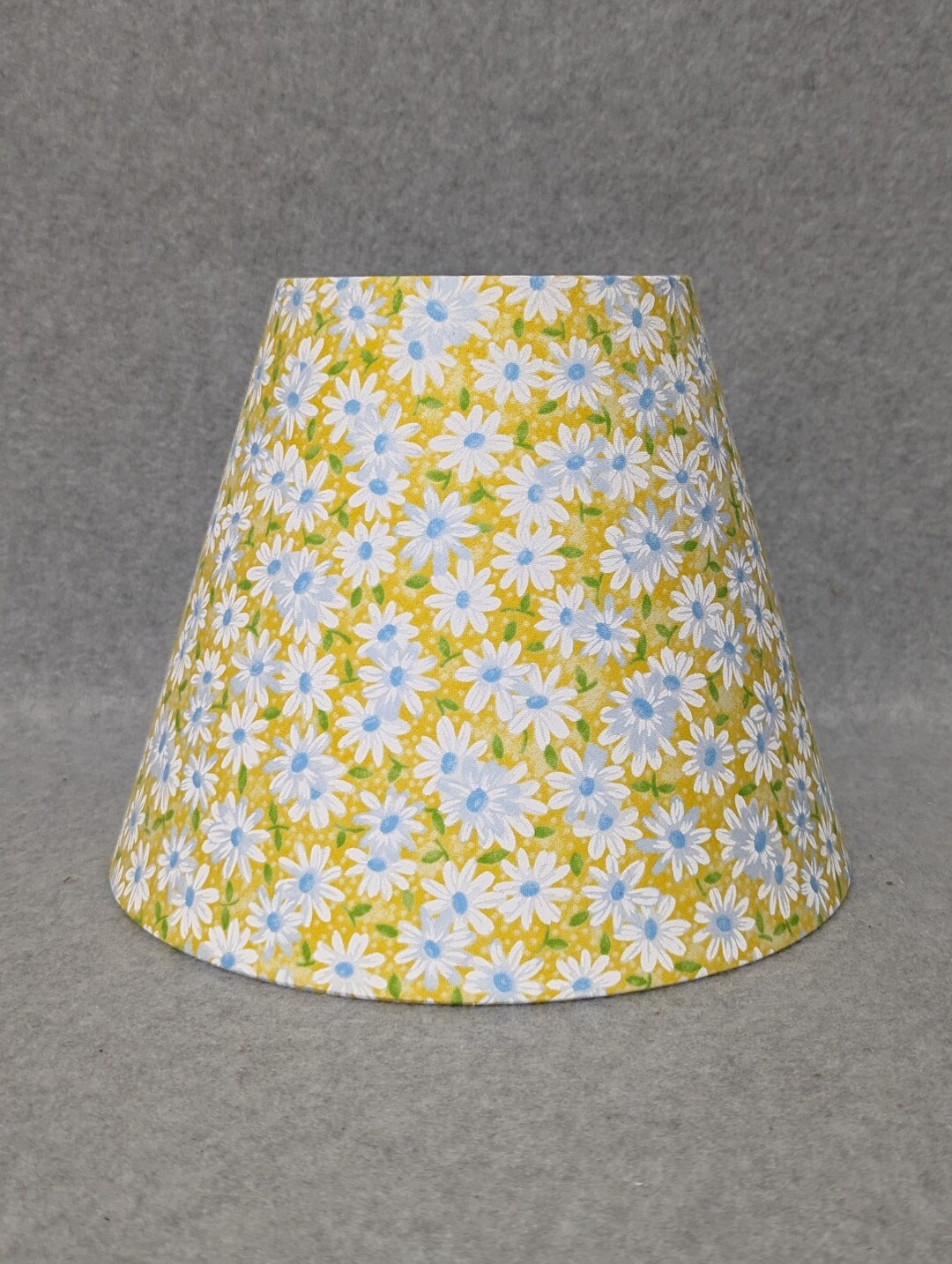White and Blue Daisies Lamp Shade. Flower. Floral. Yellow Background ...