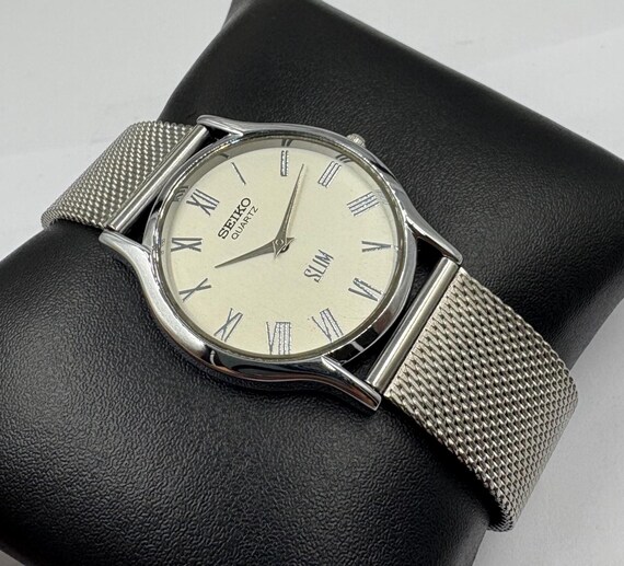 Vintage Seiko Slim Round Quartz Men's Wrist Watch-Gif… - Gem