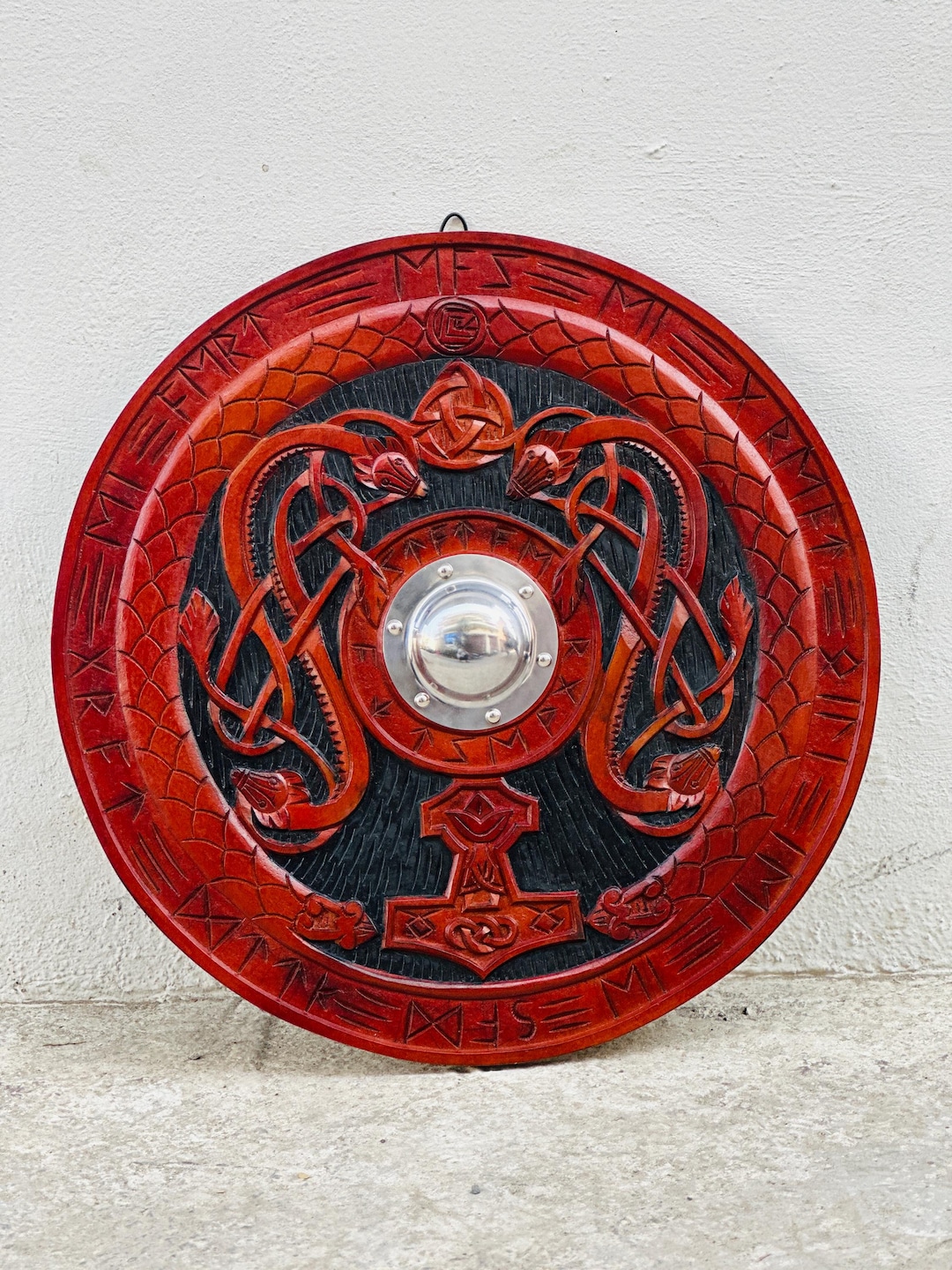 Engraved Wooden Shield Carving Shield L Medieval Viking Warrior Round ...