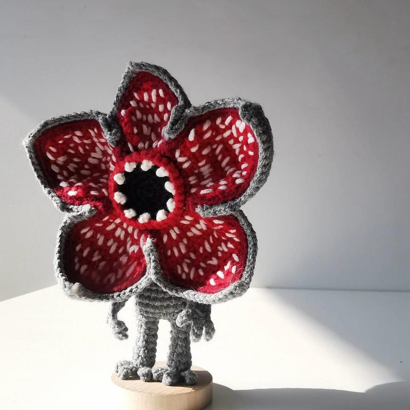 Keychain Demogorgon - Etsy