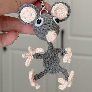 Crochet Rat Pattern | Crochet Little Mouse Keychain | Beginner Friendly ...