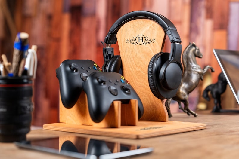 Custom Gamer Stand, Controllers Stand, Headset Holder, Personalized ...