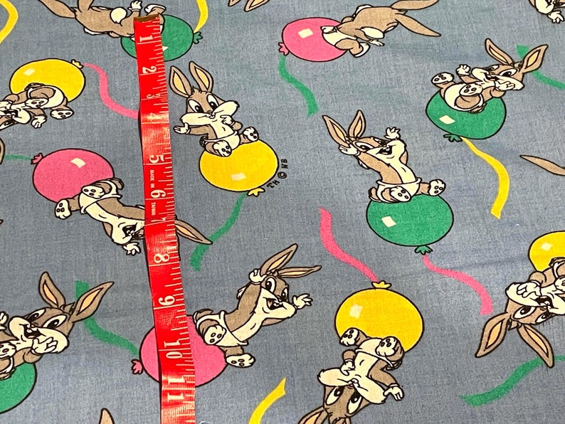 Vintage Baby Bugs Bunny on Balloons Fabric 1994 WB Warner Brothers ...