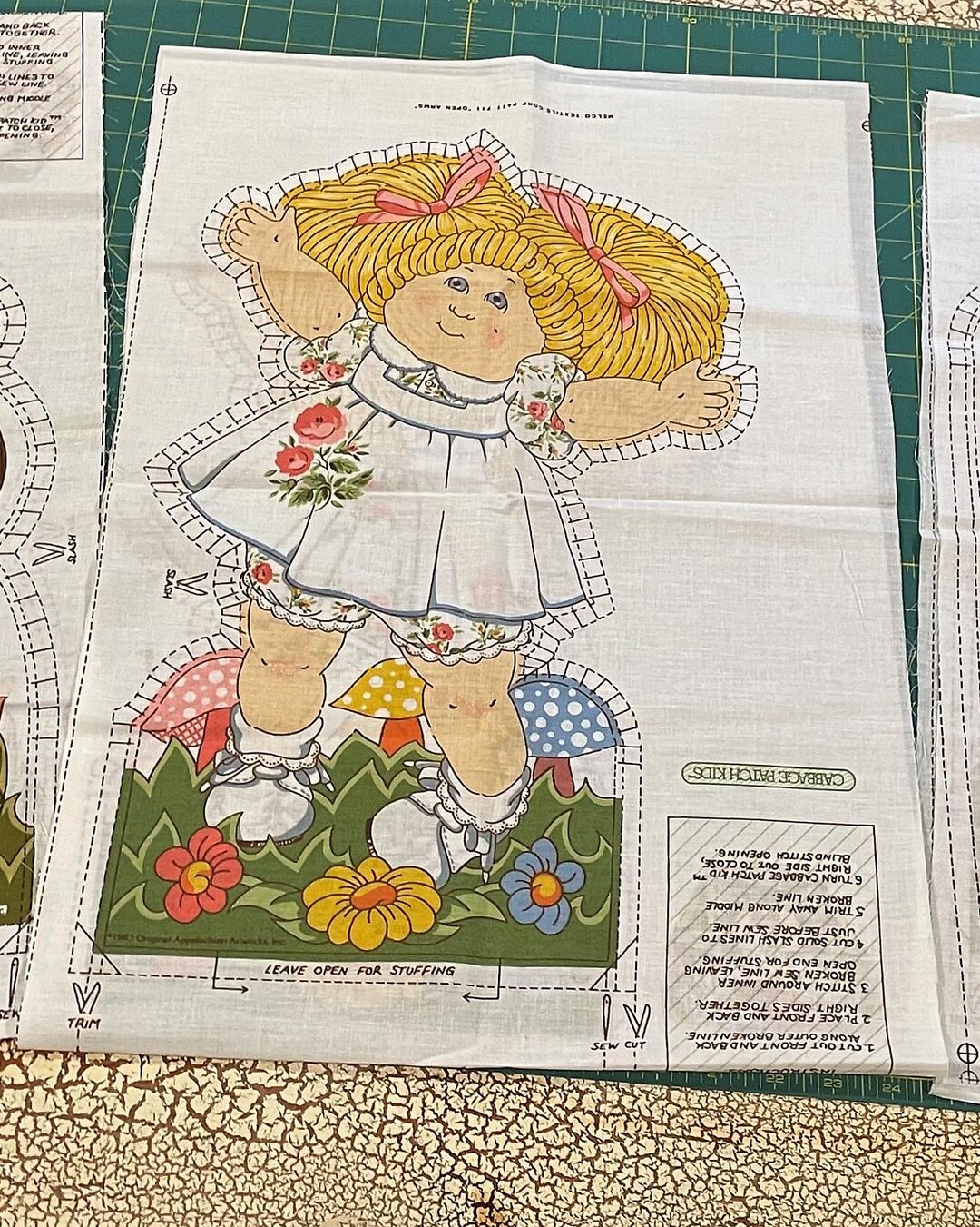 Vintage Cabbage Patch Kids Stuffed OPEN ARMS Girl Cloth Doll Fabric ...