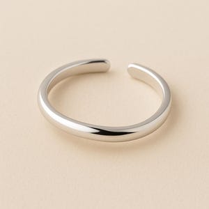 Simple Silver Toe Ring – Dainty Adjustable Minimalist Silver Band ...