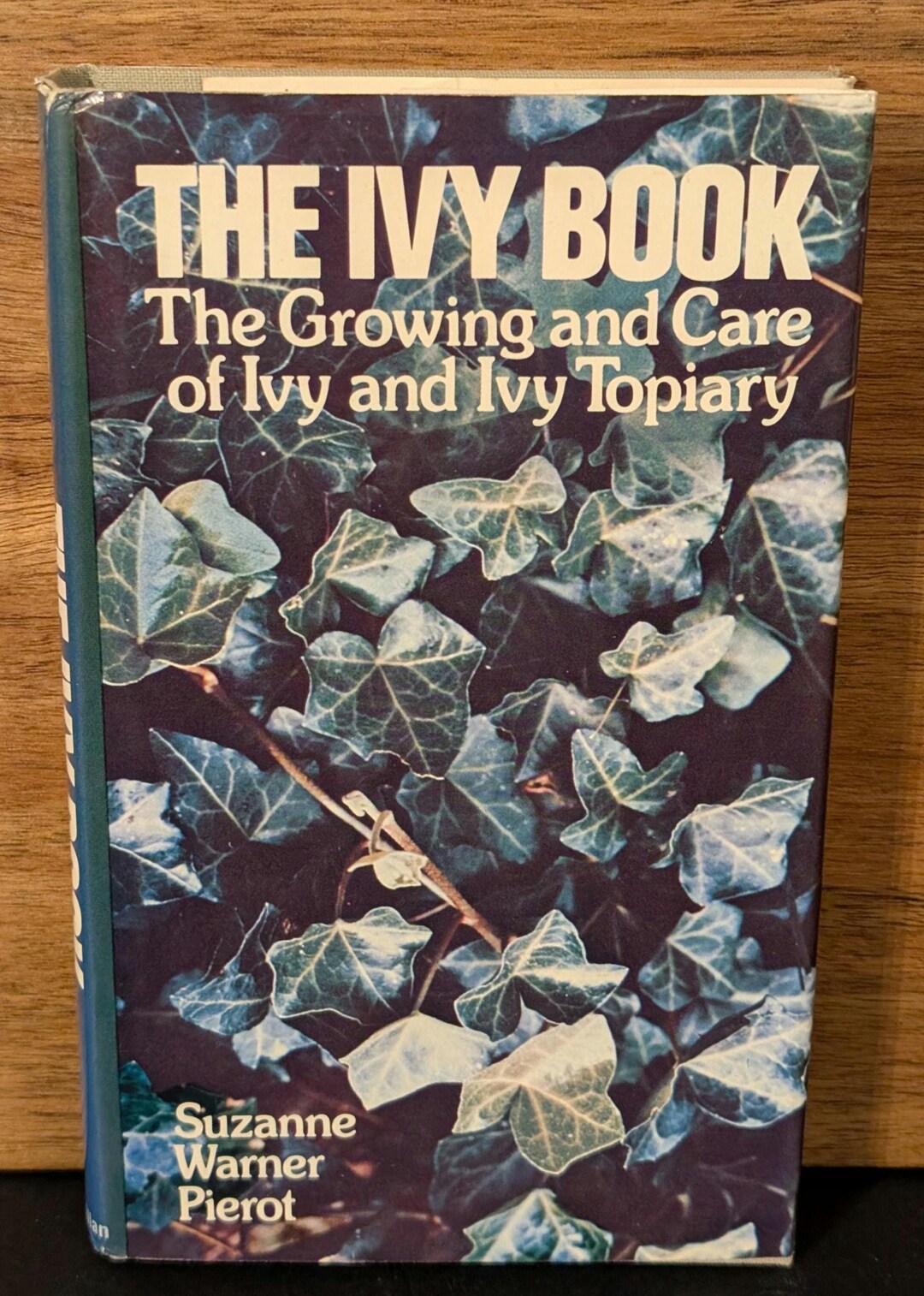 Vintage IVY BOOK – 1974 First Edition, Topiary & Houseplant Care - Etsy