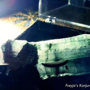 Brazil Indicolite Purple Core Tourmaline in Labeled Display Box display ...