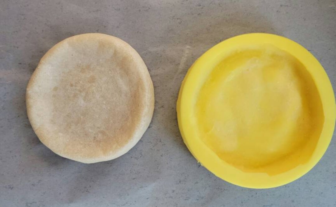 3" Whole Pizza Crust Soap & Candle Mold - Etsy