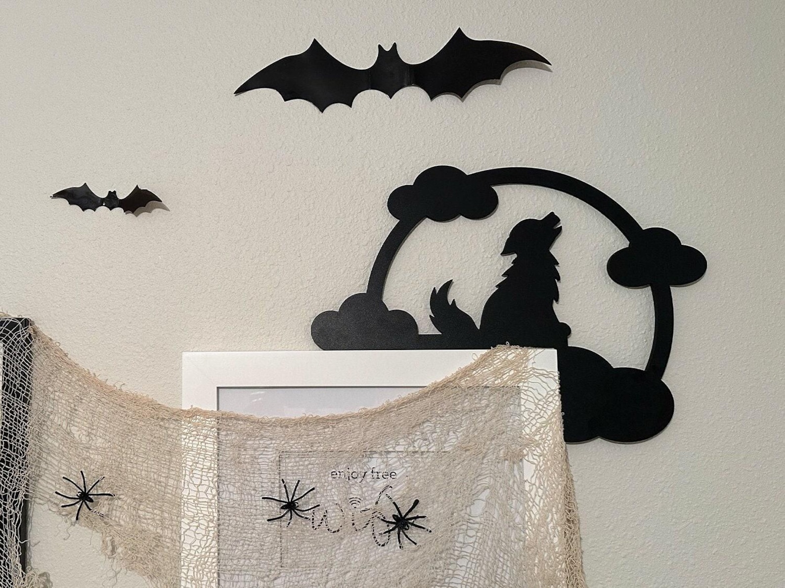 Howling Wolf Door Frame Topper | Full Moon Art | Halloween Decor | Door ...