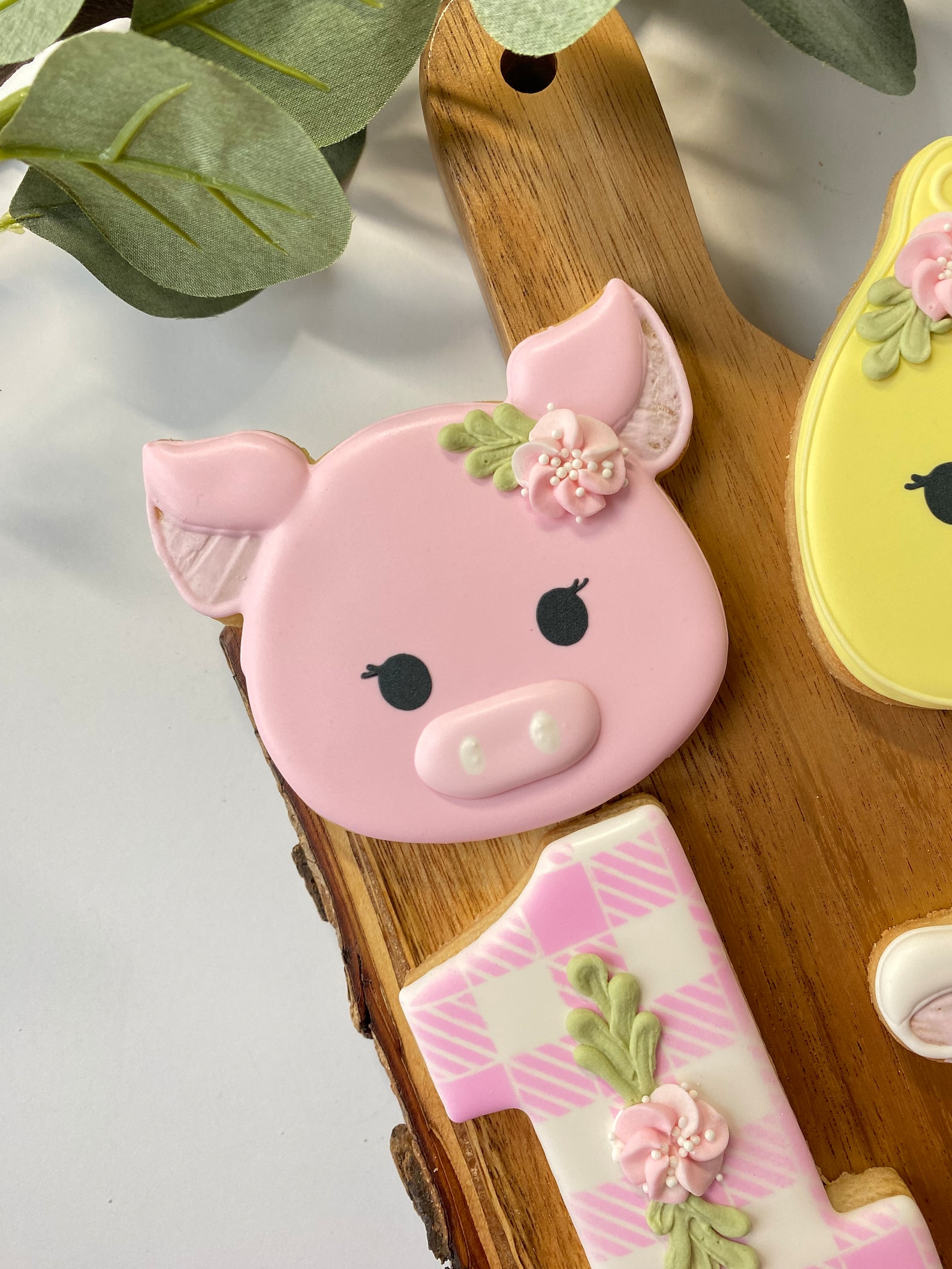 1 Dozen - Pink Barnyard Farm Animals Birthday Cookie Favors - Etsy