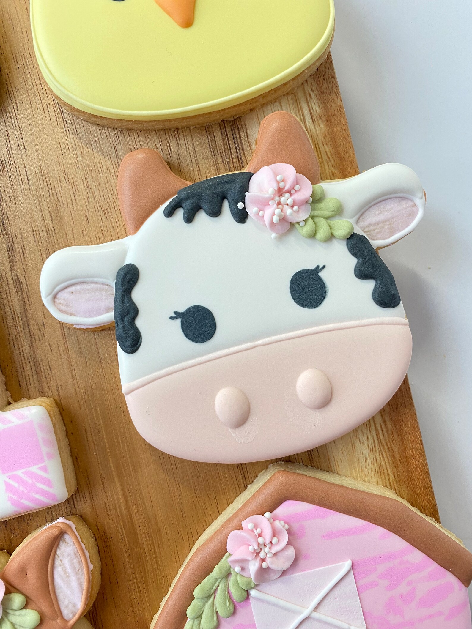 1 Dozen - Pink Barnyard Farm Animals Birthday Cookie Favors - Etsy