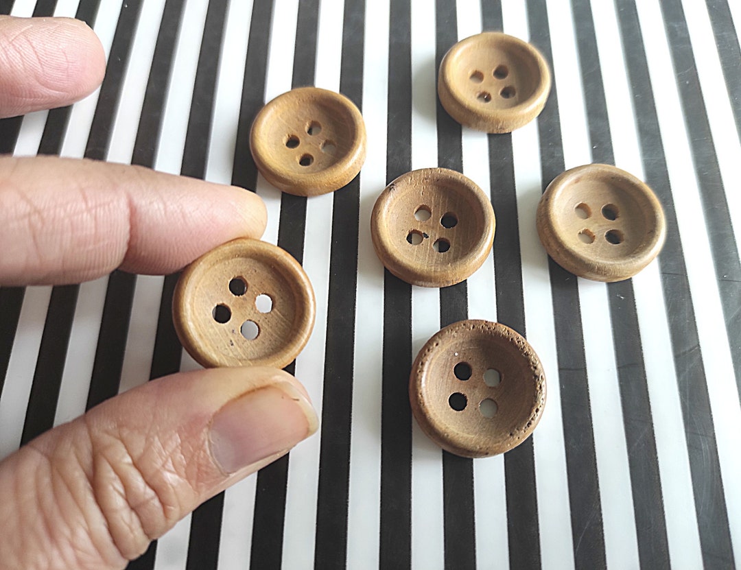 Vintage Wooden Buttons Set of 6 Hand Carved Buttons Eco Fashion or ...