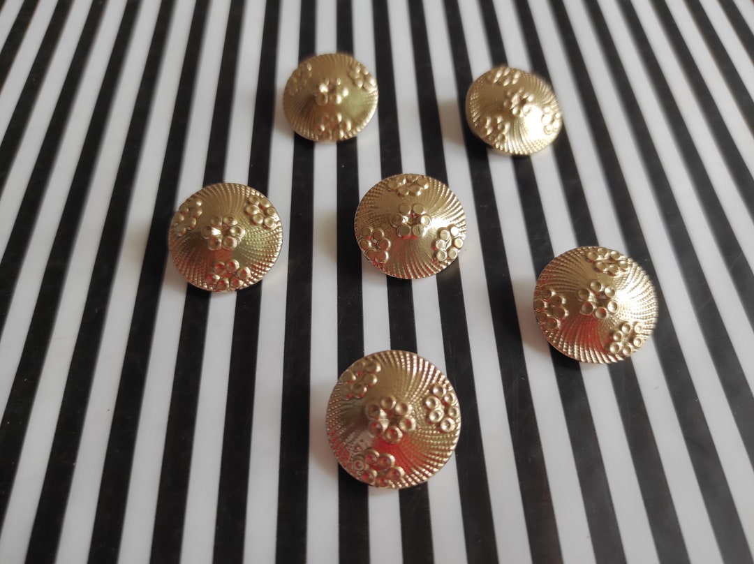 Vintage Sunburst Floral Buttons 6 Hand Pressed Czech Glass Buttons Pack ...