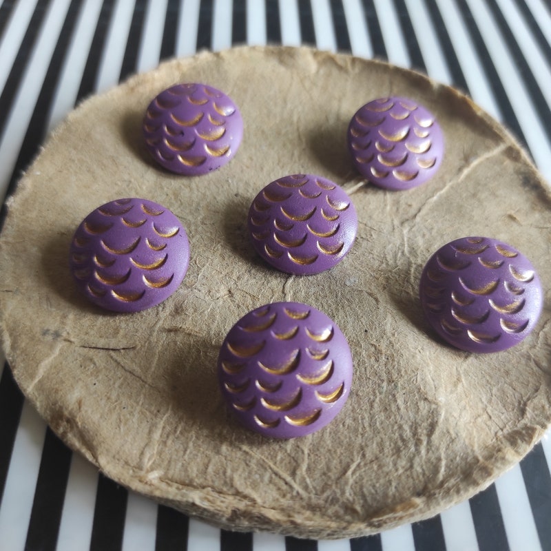 Violet Buttons - Etsy
