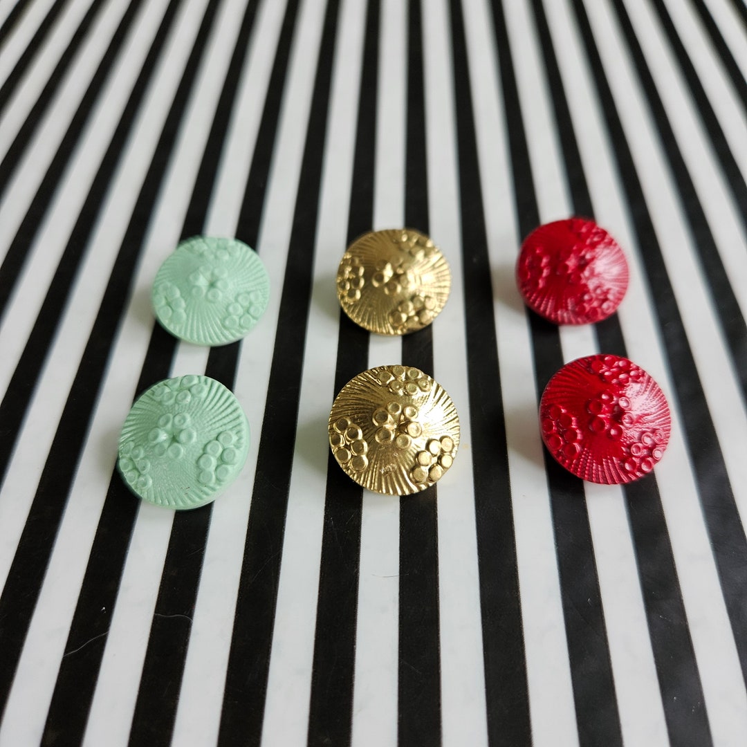 Vintage Floral Buttons Set of 6 Rockabilly Pin up Style Sunburst ...