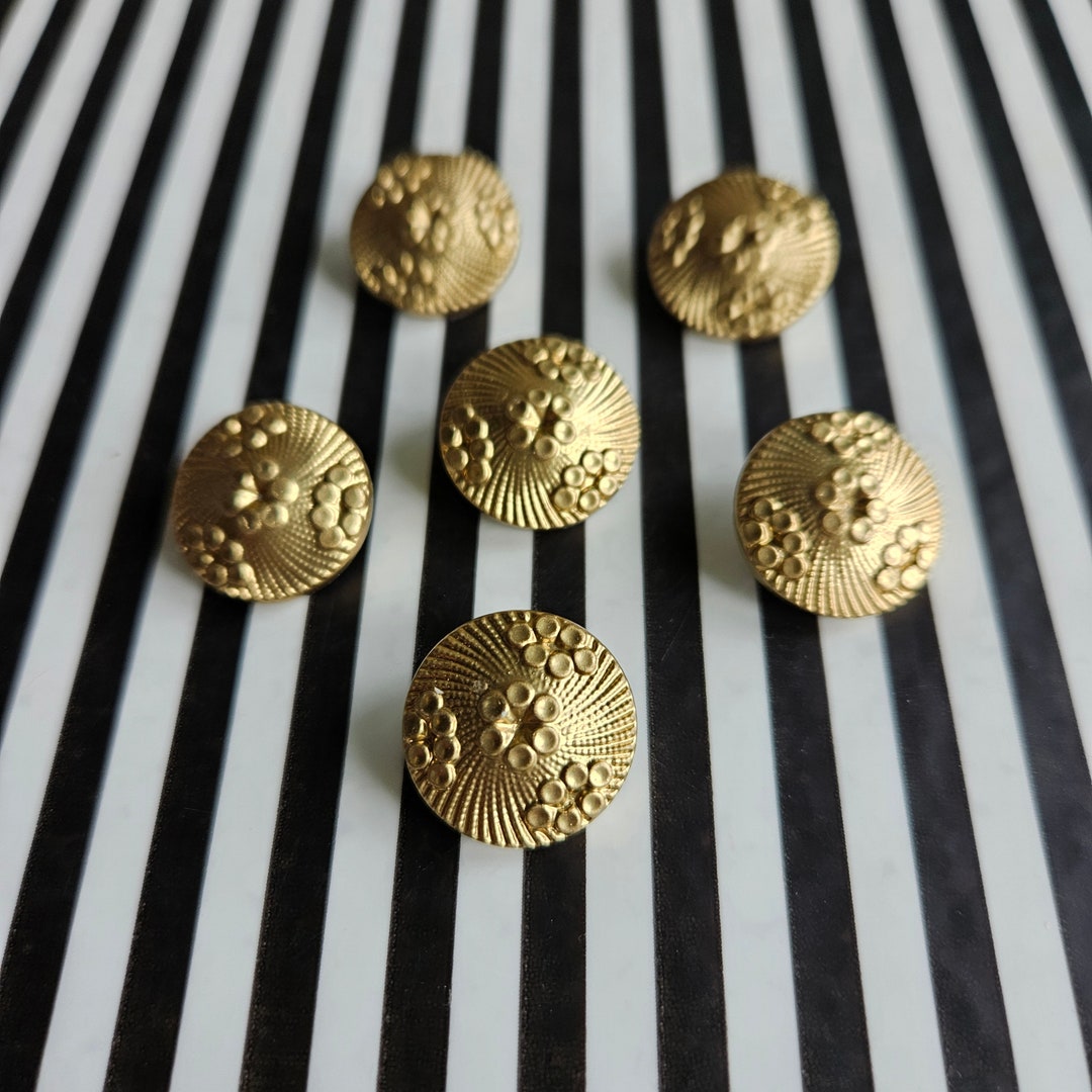 Vintage Sunburst Floral Buttons 6 Hand Pressed Czech Glass Buttons Pack ...