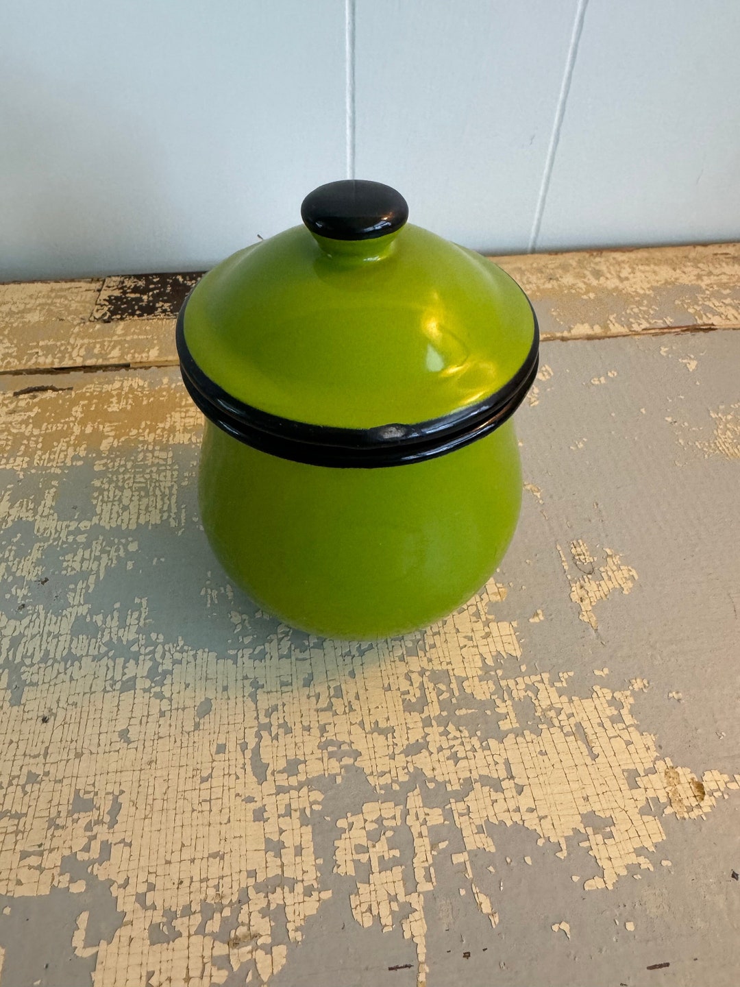 VINTAGE Green Enamel Canister With Black Rim Enamelware Container Olive ...