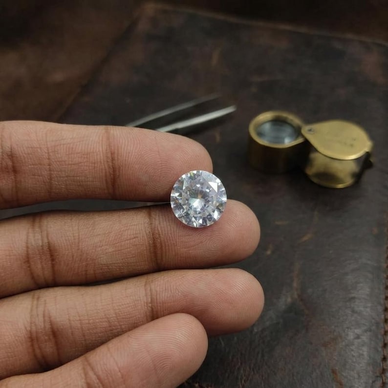 Buy White Sapphire 13-14CT Round Cut Loose Gemstone, Clear Faceted ...