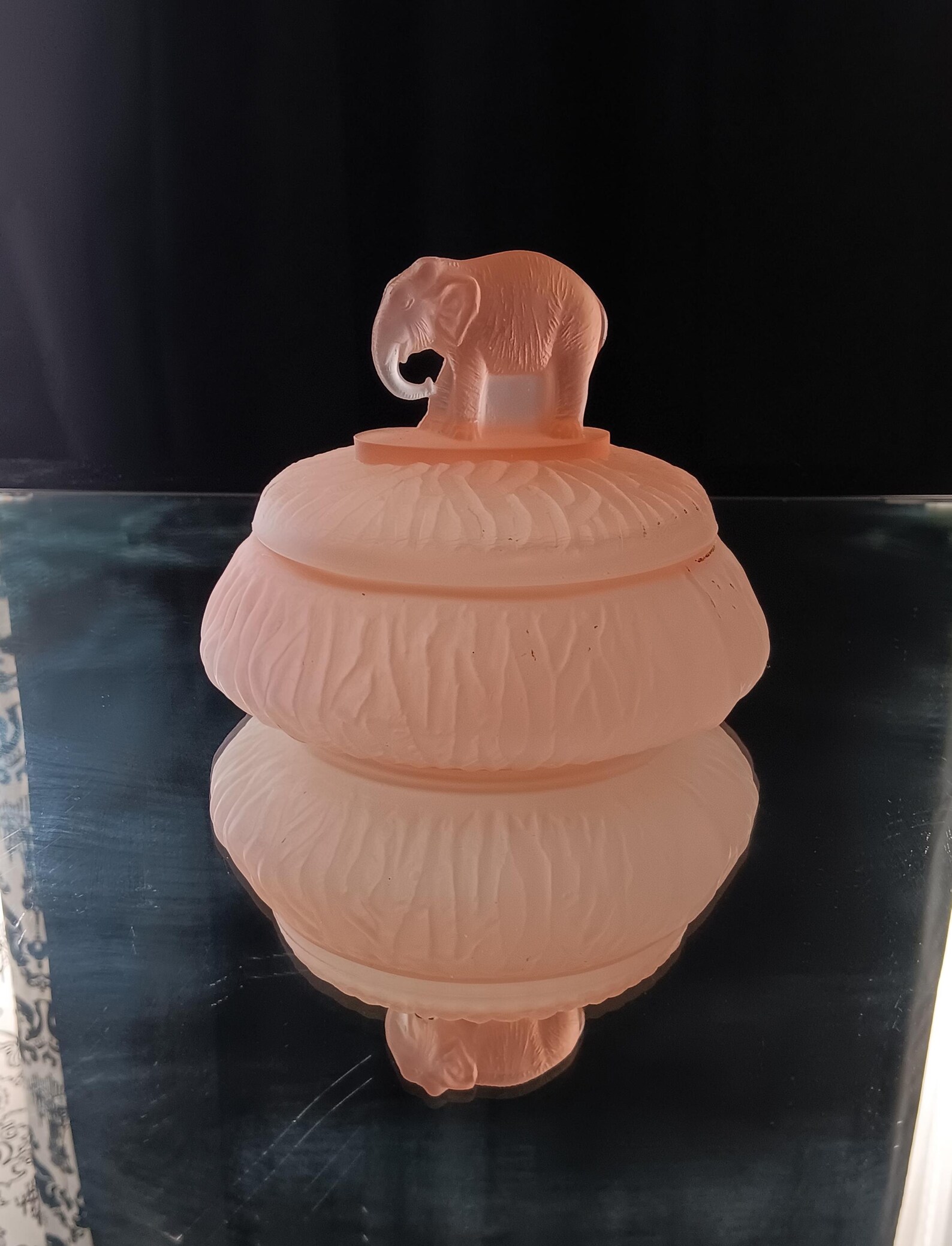 LE Smith Vintage Pink Satin Elephant Powder Jar/trinket 1930 - Etsy