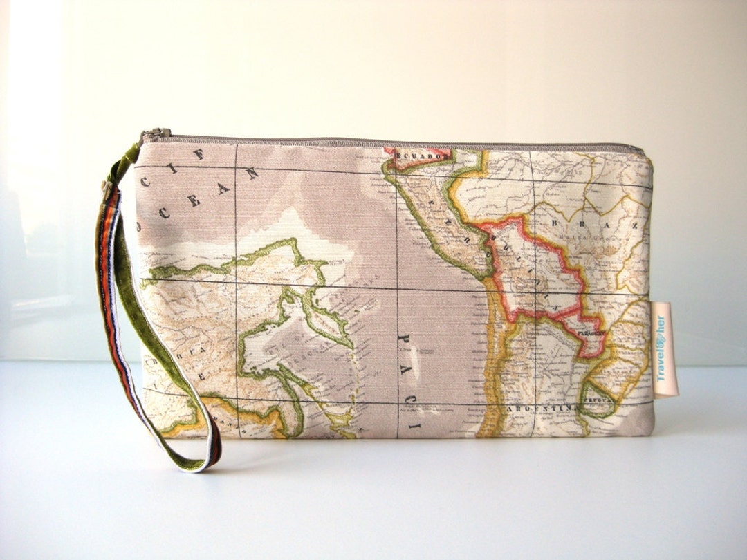 Travel Wallet It's a Small World Map - Etsy