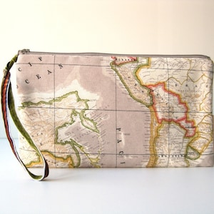 Travel Wallet It's a Small World Map - Etsy