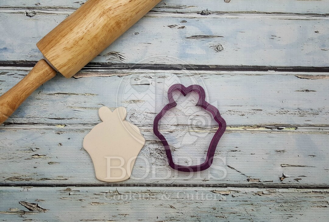 Cupcake With Heart Topper Cookie Cutter and Fondant Cutter and Clay ...