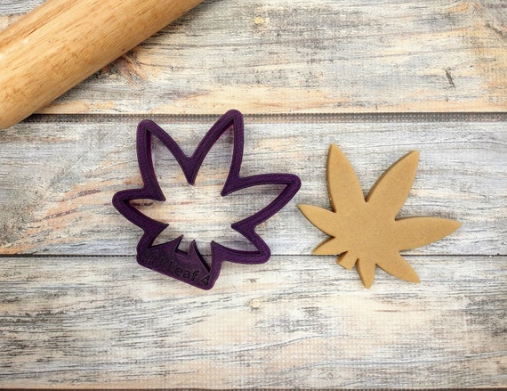 Marijuana Leaf Cookie Cutter and Fondant Cutter and Clay - Etsy
