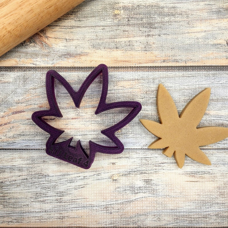 Pot Leaf Cookie Cutters - Etsy