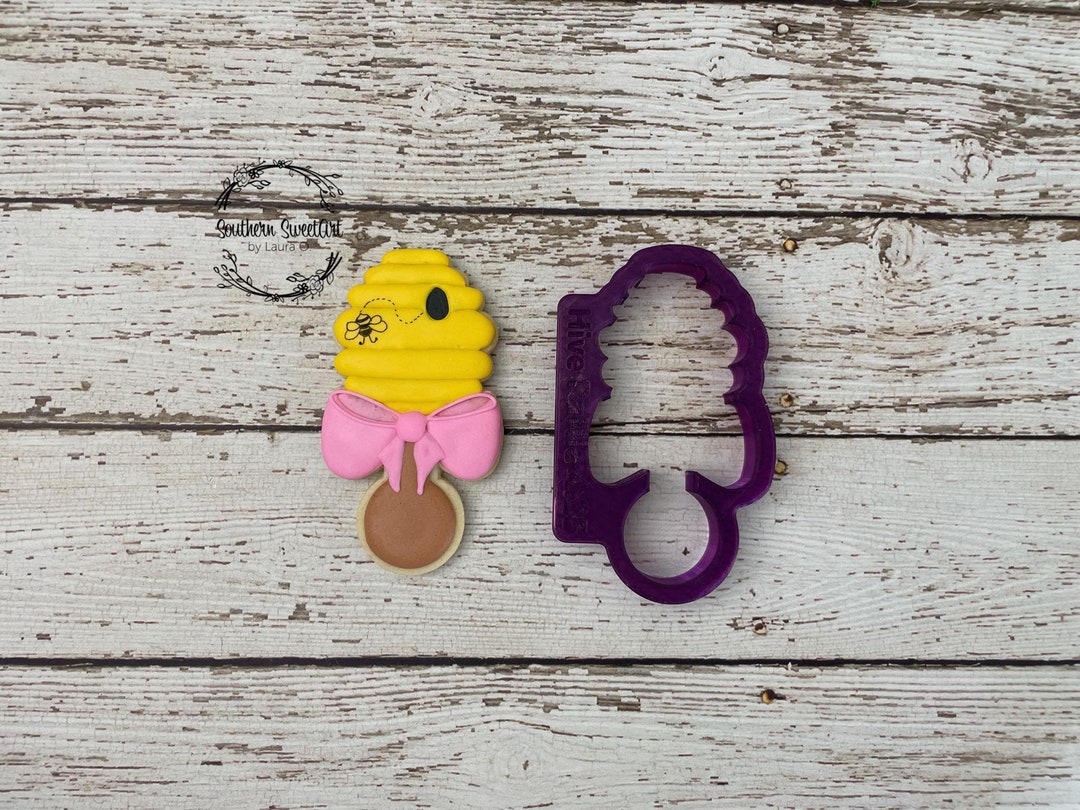 Bee Hive Rattle With Bow Cookie Cutter - Etsy