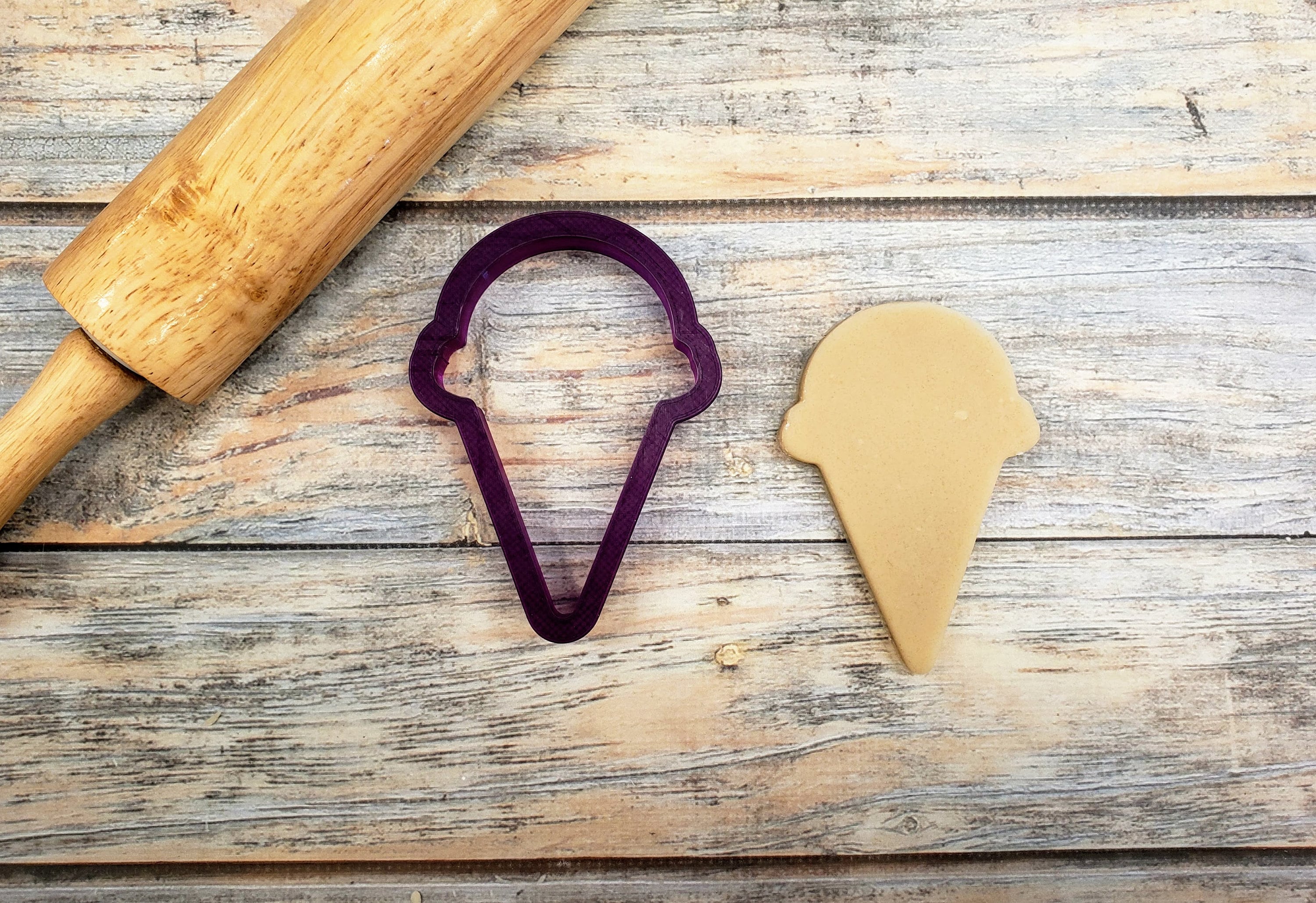 Single Scoop Ice Cream Cone Cookie Cutter or Fondant Cutter - Etsy