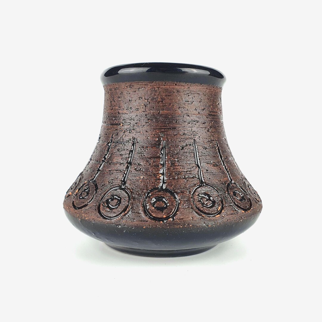 Small Rustic Ceramic Vase – Vintage Scandinavian Brutalist Pottery ...