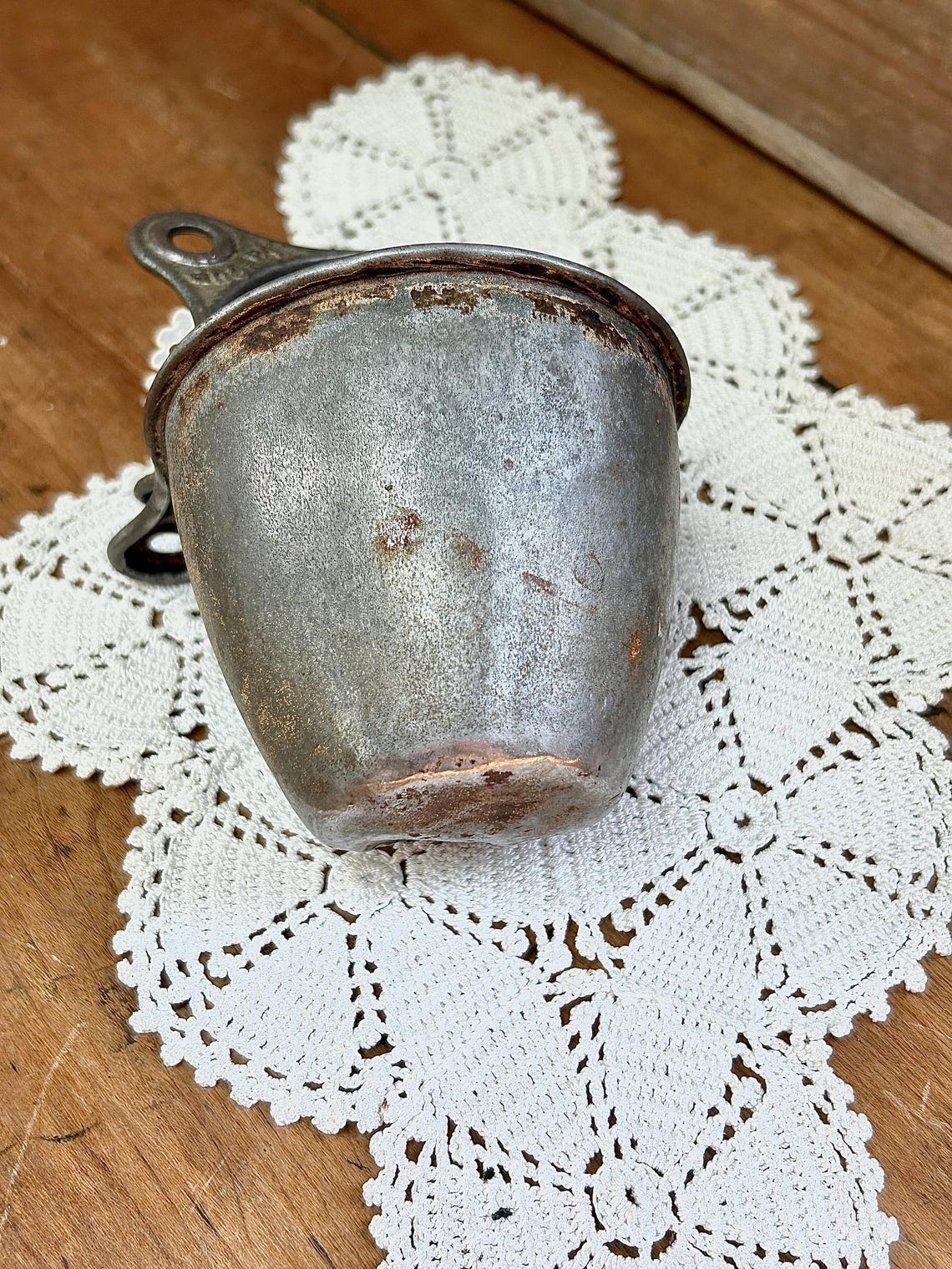Rusty Tin Kitchen Measuring Cups Shabby Chic Kitchen Decor - Etsy