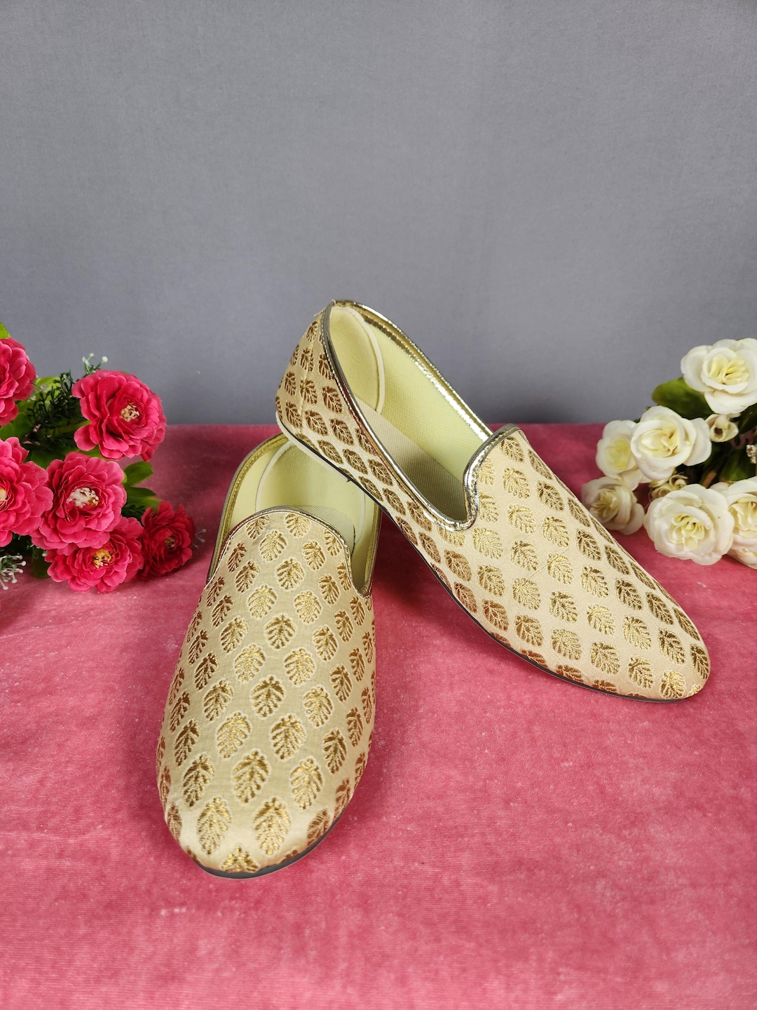 Beige Wedding Mojari Shoes for Men: Indian Groom Sherwani Jutti - Etsy