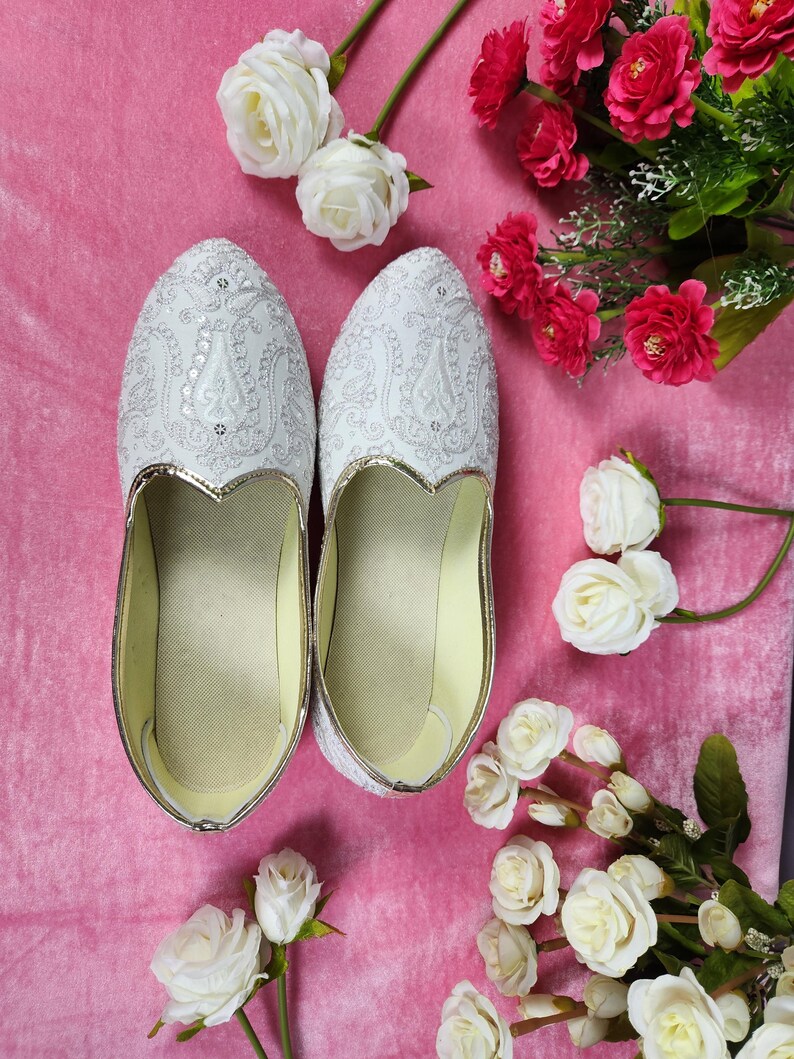 WHITE Wedding Mojari Shoes for Men: Indian Groom Sherwani Jutti - Etsy