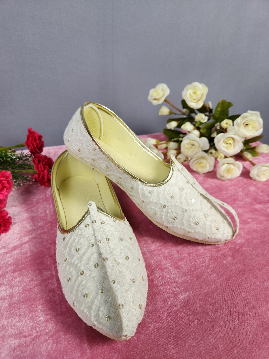 White Wedding Mojari Shoes for Men: Indian Groom Sherwani Jutti - Etsy