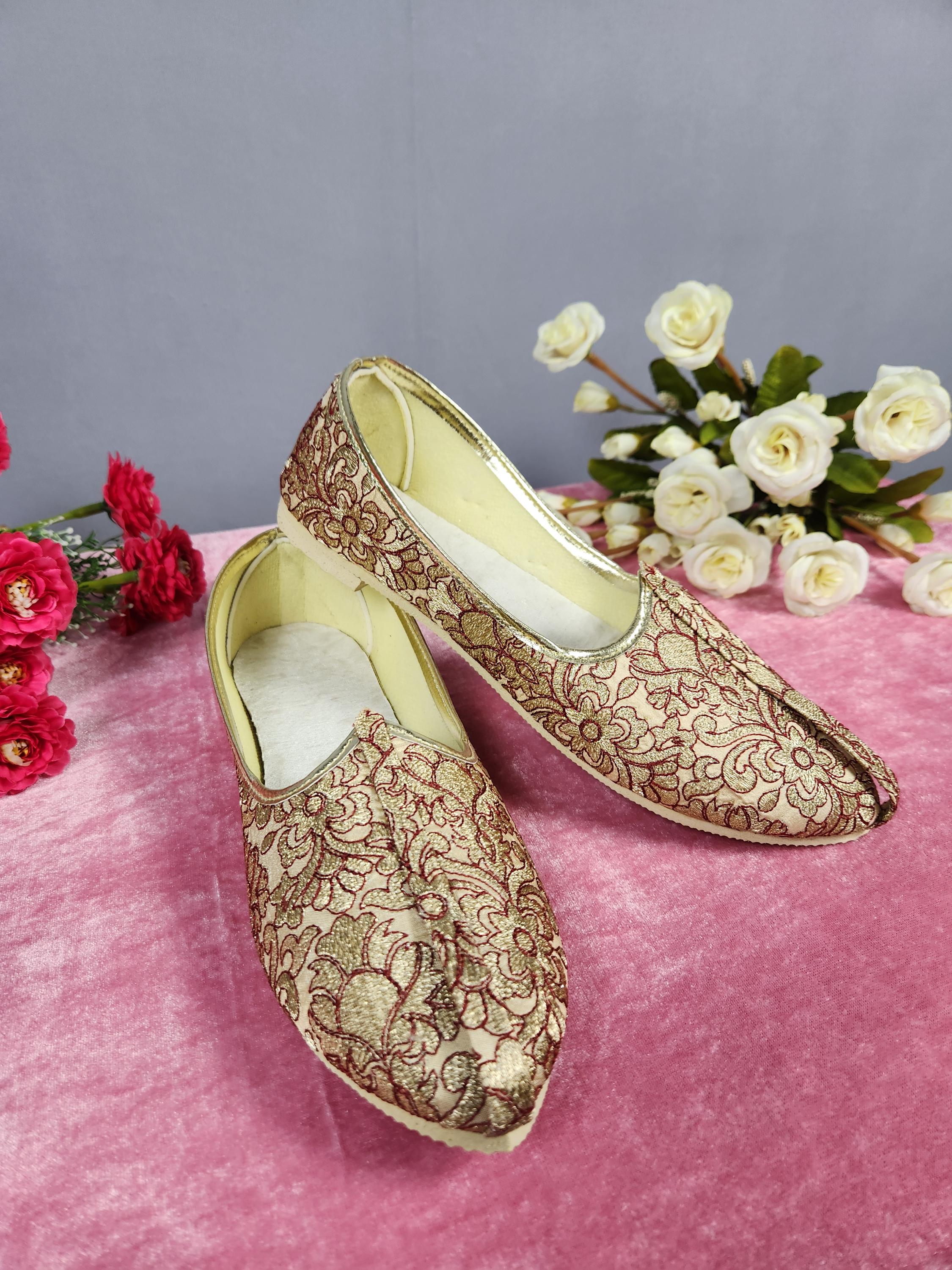 Golden Wedding Mojari Shoes for Men: Indian Groom Sherwani Jutti - Etsy