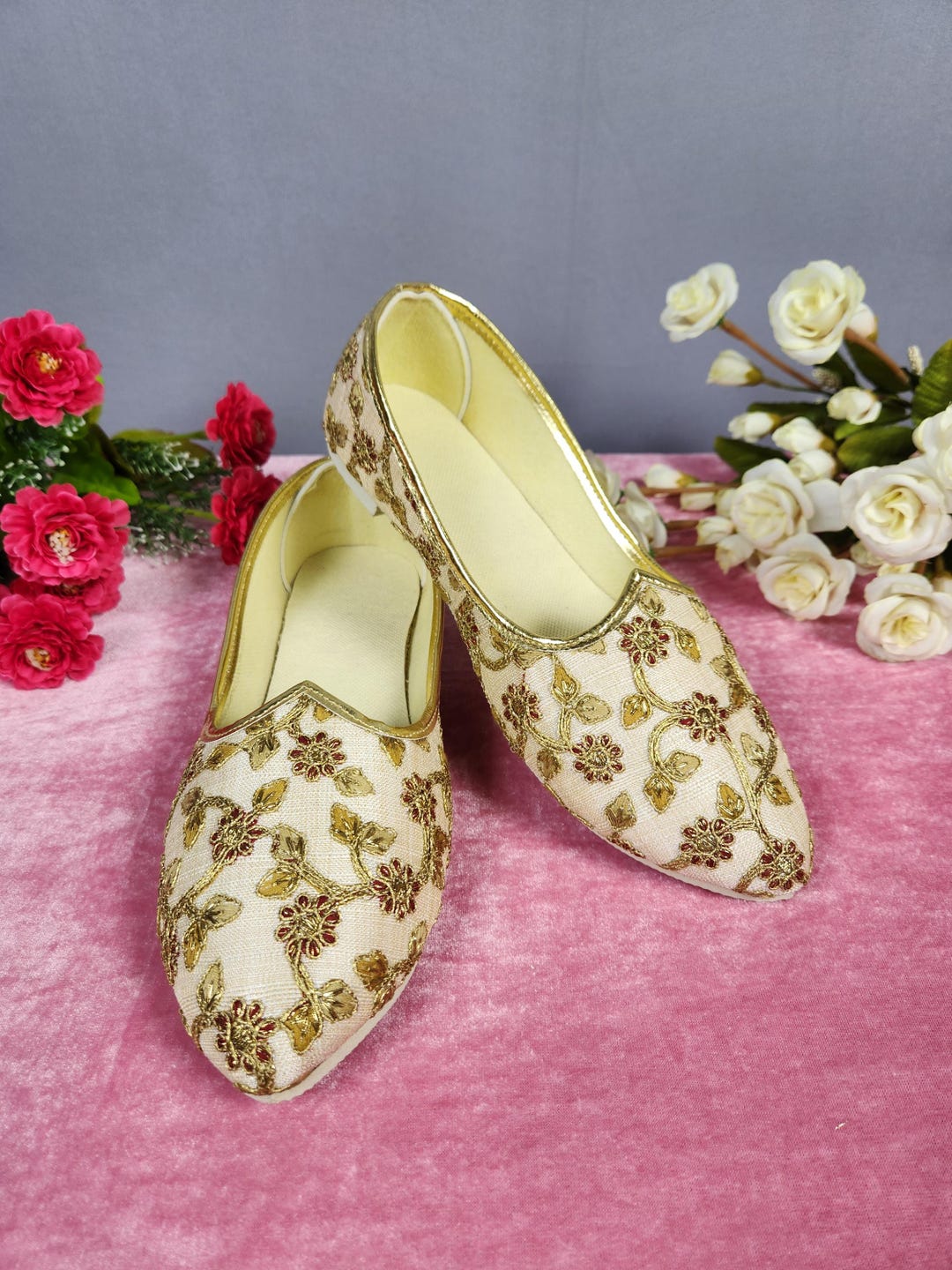 Beige Wedding Mojari Shoes for Men: Indian Groom Sherwani Jutti - Etsy