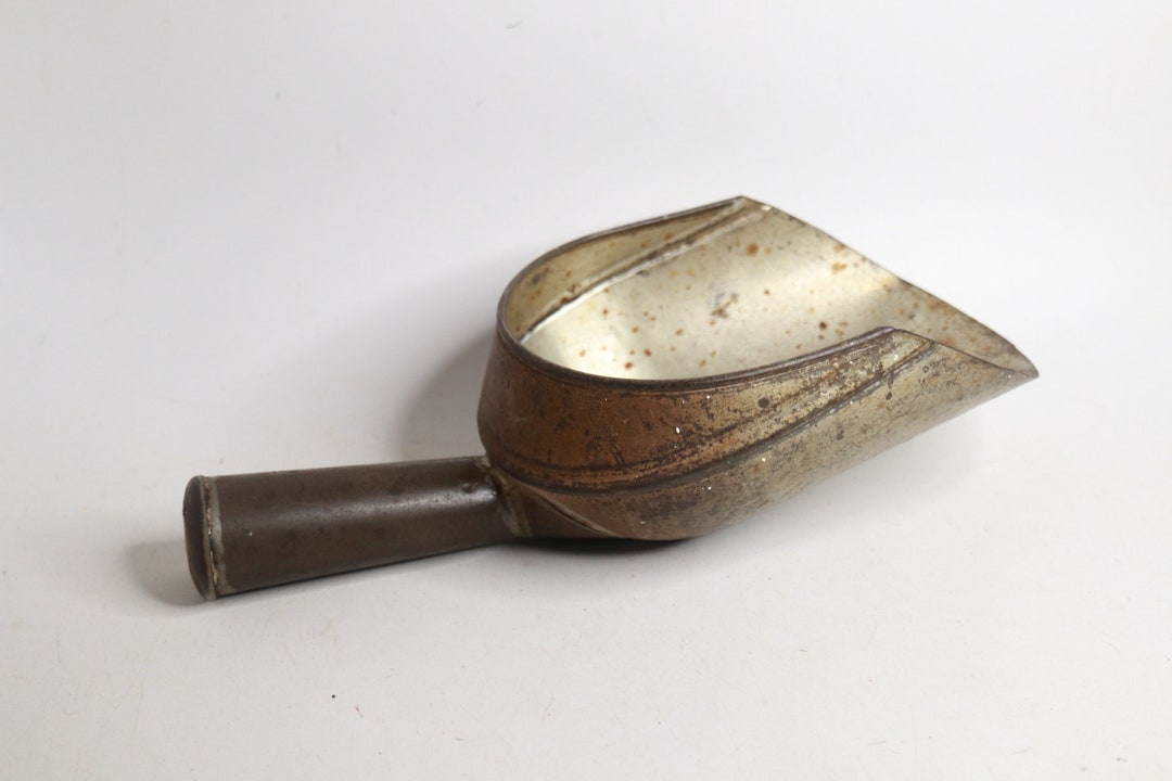 Antique Tin Scoop - Grain Scoop - Antique Scoop - Small Shop Made Scoop ...