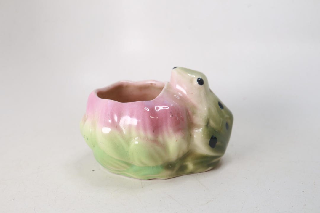 Vintage Pottery Frog and Flower Vase - Frog With Lilly Pad Flower - Mid ...
