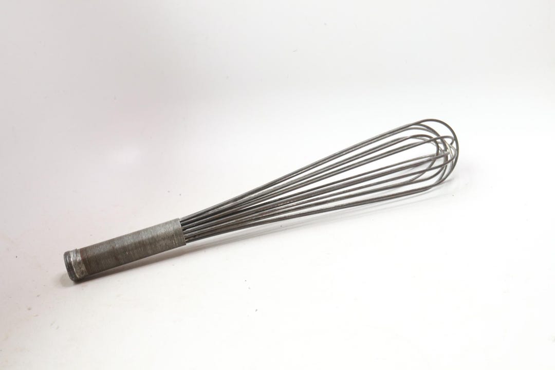 Antique Wire Whisk Vintage Wire Whisk Medium large Size 14 Kitchen ...
