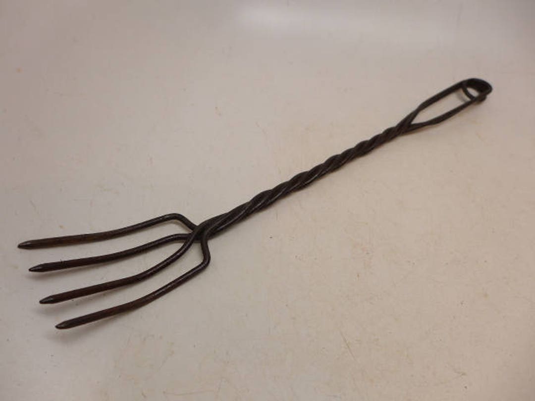 Primative Twisted Wire Fork Kitchen Primitive Kitchen Antique Wire ...