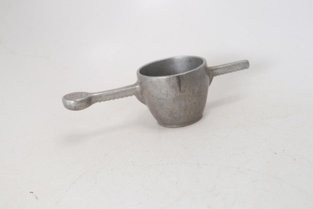 Vintage Bar Tool - Aluminum - Swivel Shot Measure - 1 1/2 Ounces - Made ...