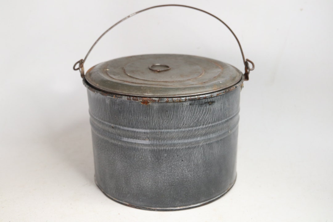 Antique Enamelware Pail With Tin Lid Graniteware Pail - Etsy
