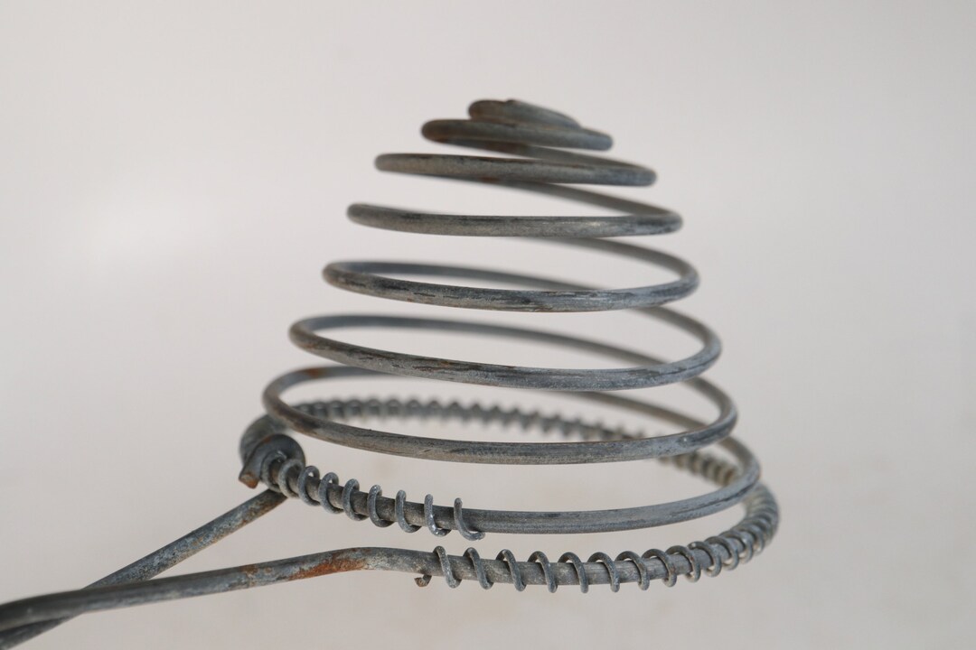 Vintage Wire Whisk and Scoop Vintage Kitchen Kitchen Primitive Wire ...